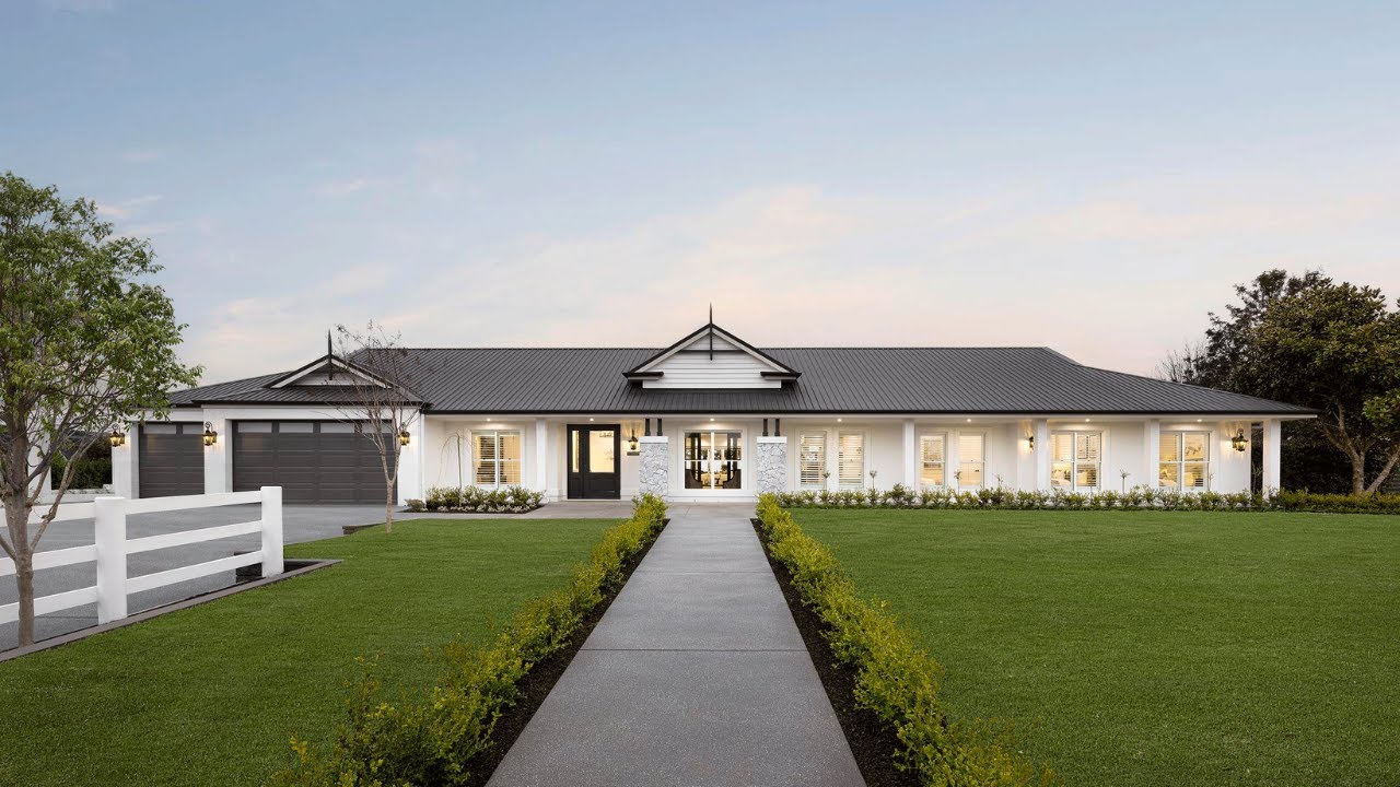 McDonald Jones - Bronte Executive Grande Manor One - Lochinvar - YouTube