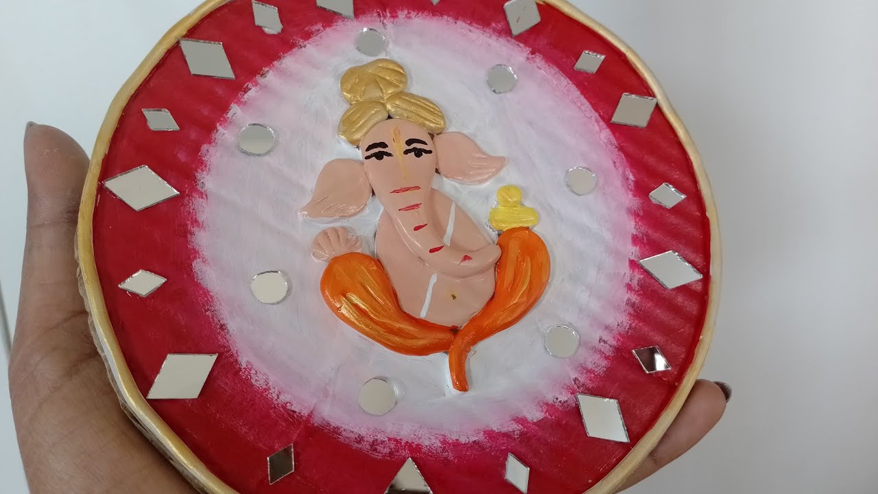 Ganpati Bappa Wall Hanging Craft Ideas// Lippan Art// Ganpati Bappa ...