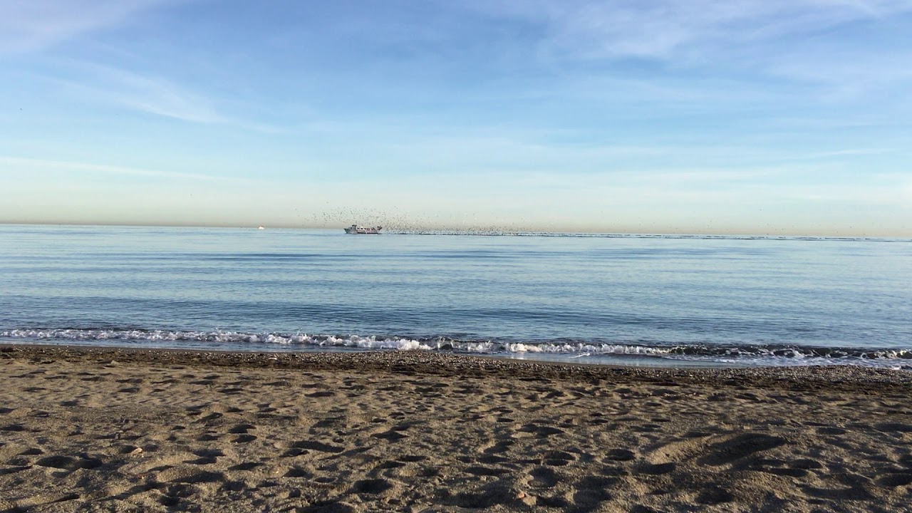 Fishing boat chugging home - YouTube