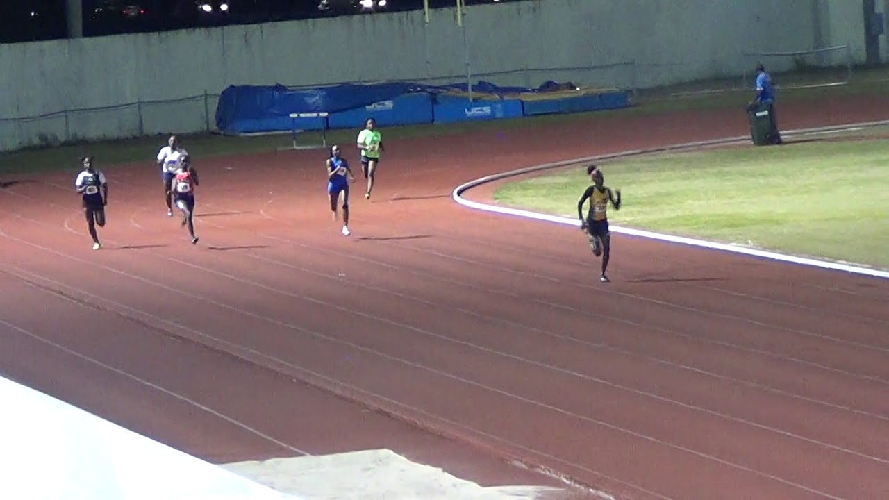 T-Bird flyers 2019 under 20 girls 200 m heat 4 - YouTube