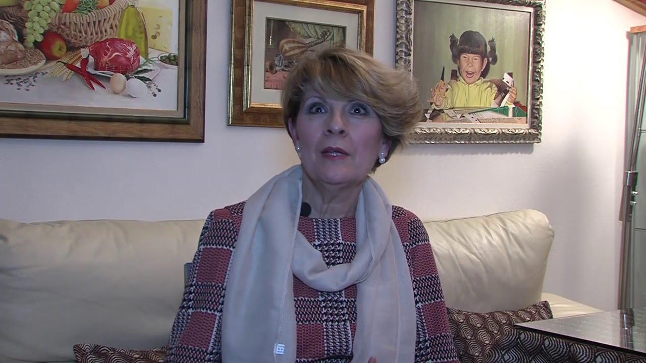 Exposición De Pintura Ana María Luque, Fernán Núñez 2016 - YouTube