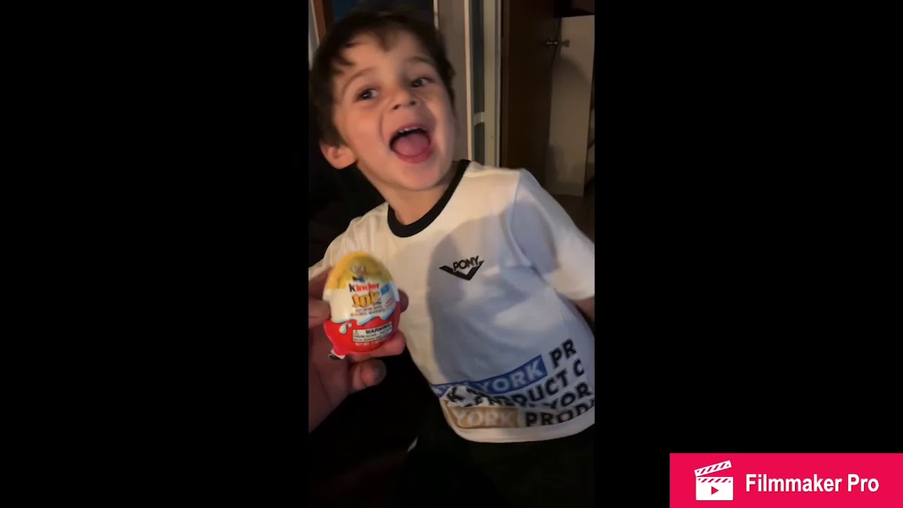 Kinder joy surprise egg minions the rise of gru opening and eating ...