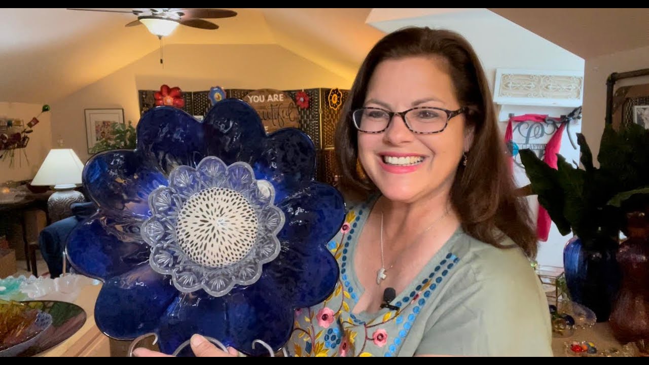 The cobalt blue crystal glass flower - YouTube