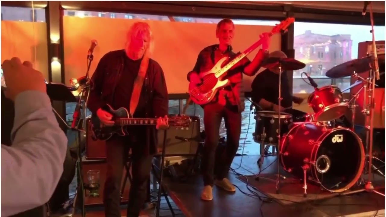 Magre Benum Live 2020 - YouTube