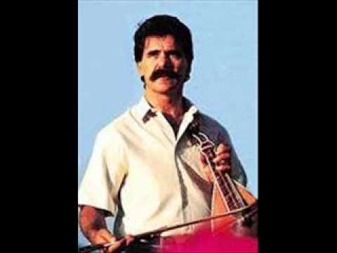 Βασίλης Σκουλάς - Στην αγκαλιά σου μια βραδιά - YouTube