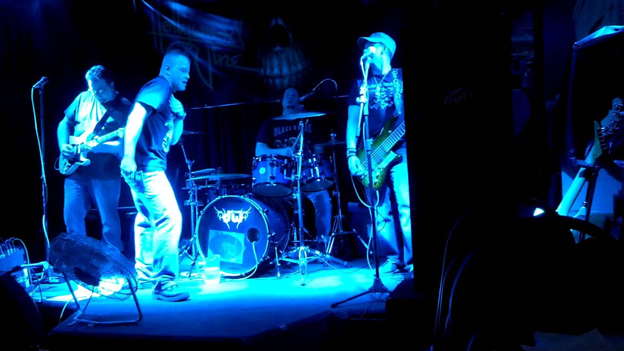 Vine Hollywood performing Tesla's "Little Suzi." - YouTube