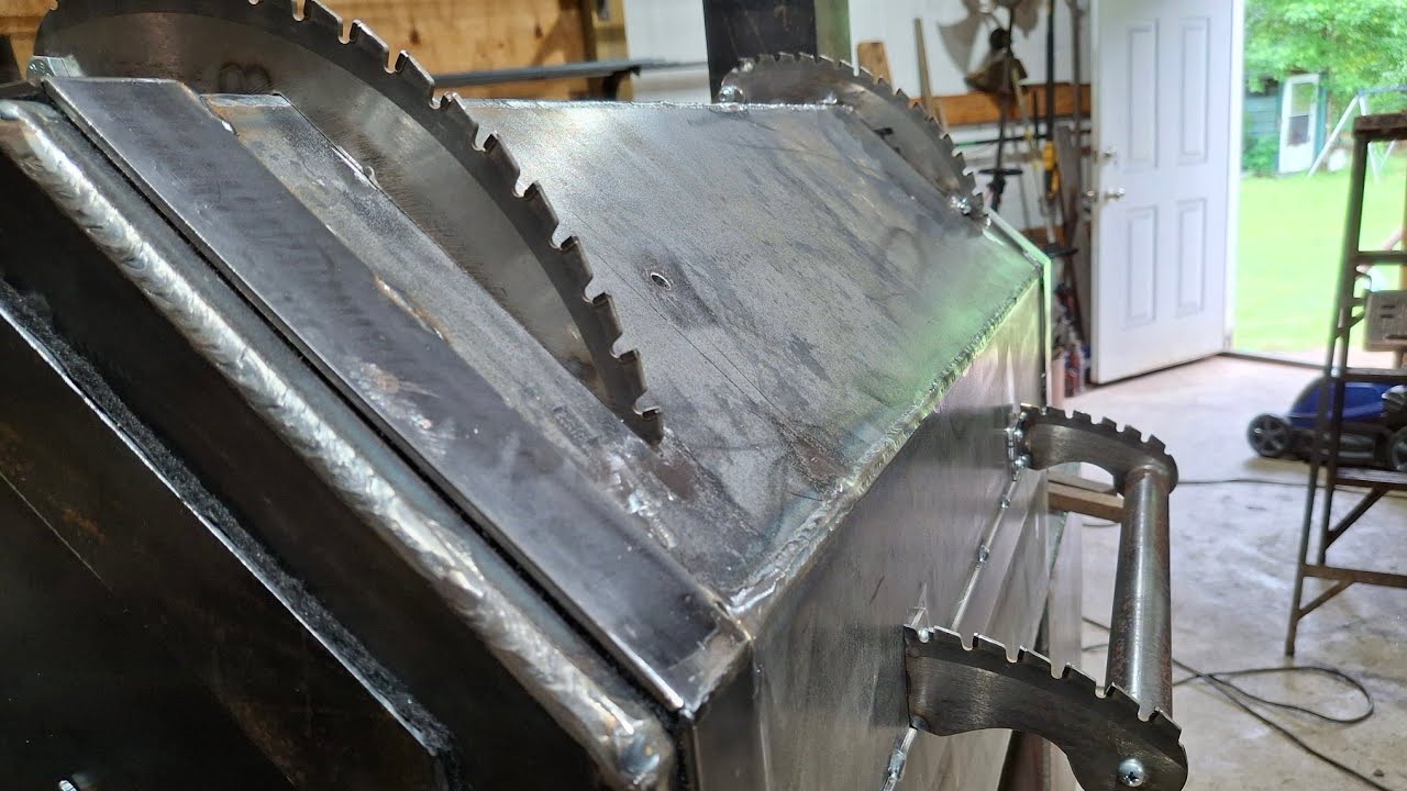 Saw blade handle and hinges - YouTube