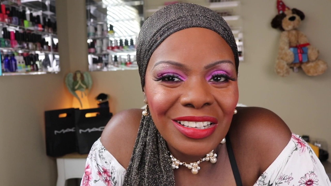 Swedish Fish Trident ASMR Makeup Chewing Gum For Sleep - YouTube