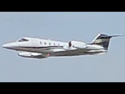 Learjet 35A [N986SA] Takeoff from PDX - YouTube