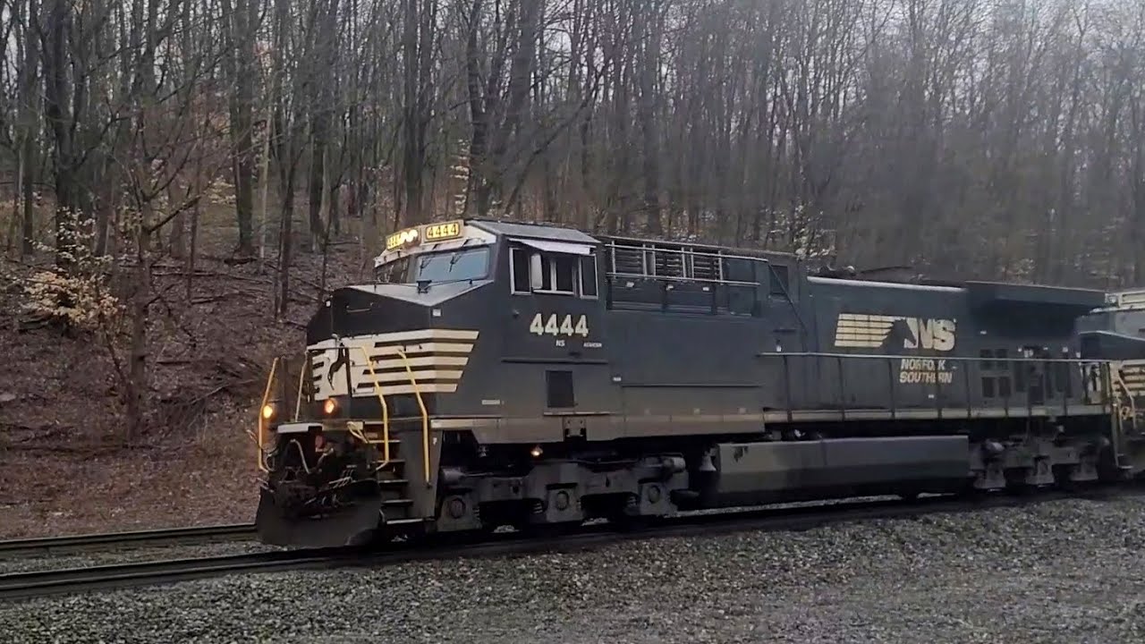 Norfolk Southern 4444 and a Brief PSA on Comments - YouTube