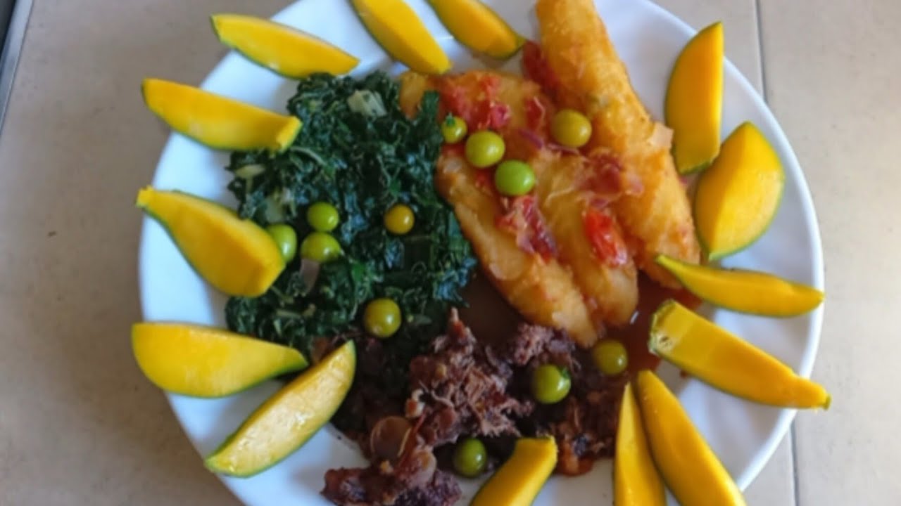 How To Make A Matoke Recipe In Village life - YouTube