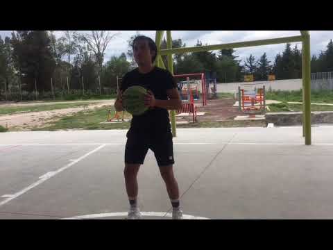 Basquetbol Técnica / Pase de pecho y de picado - YouTube