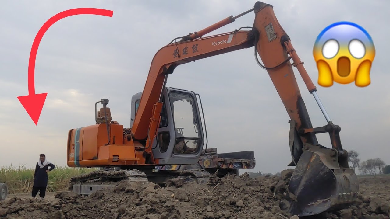 Caterpillar 365C Excavator Loading Trucks And Operator View - YouTube