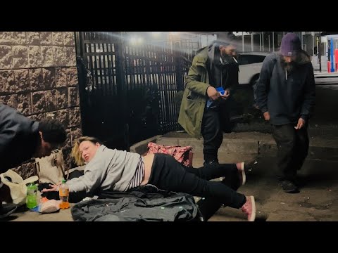 [4K] Homeless - Night Life Until Dawn - YouTube