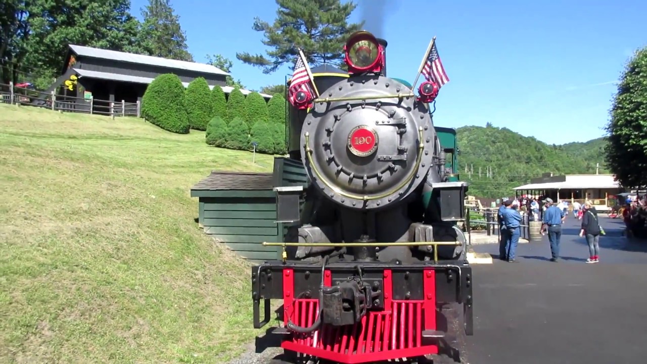 Tweetsie Railroad's 190 runbys 6-9-16 - YouTube