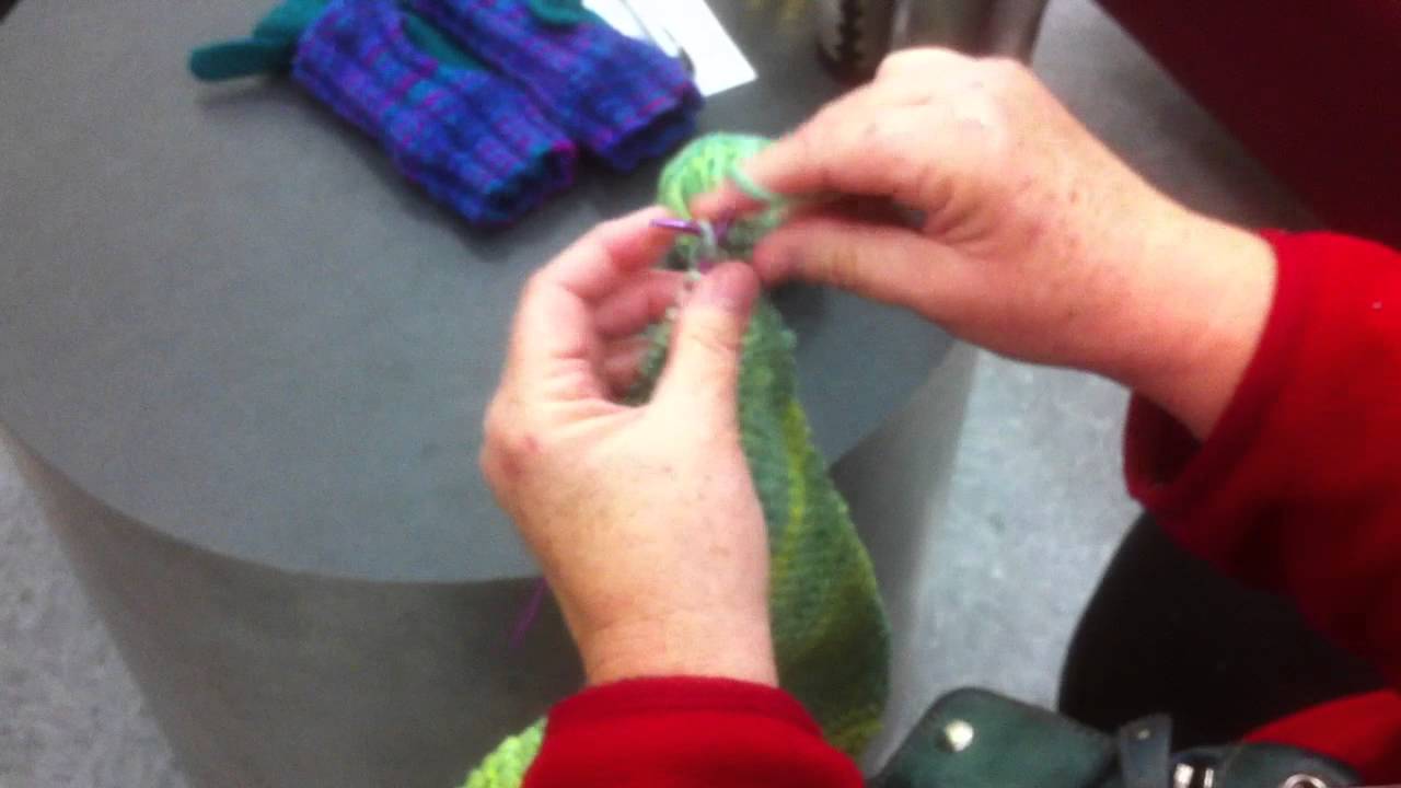 Diagonal Garter Stitch Knit Steering wheel cover - YouTube