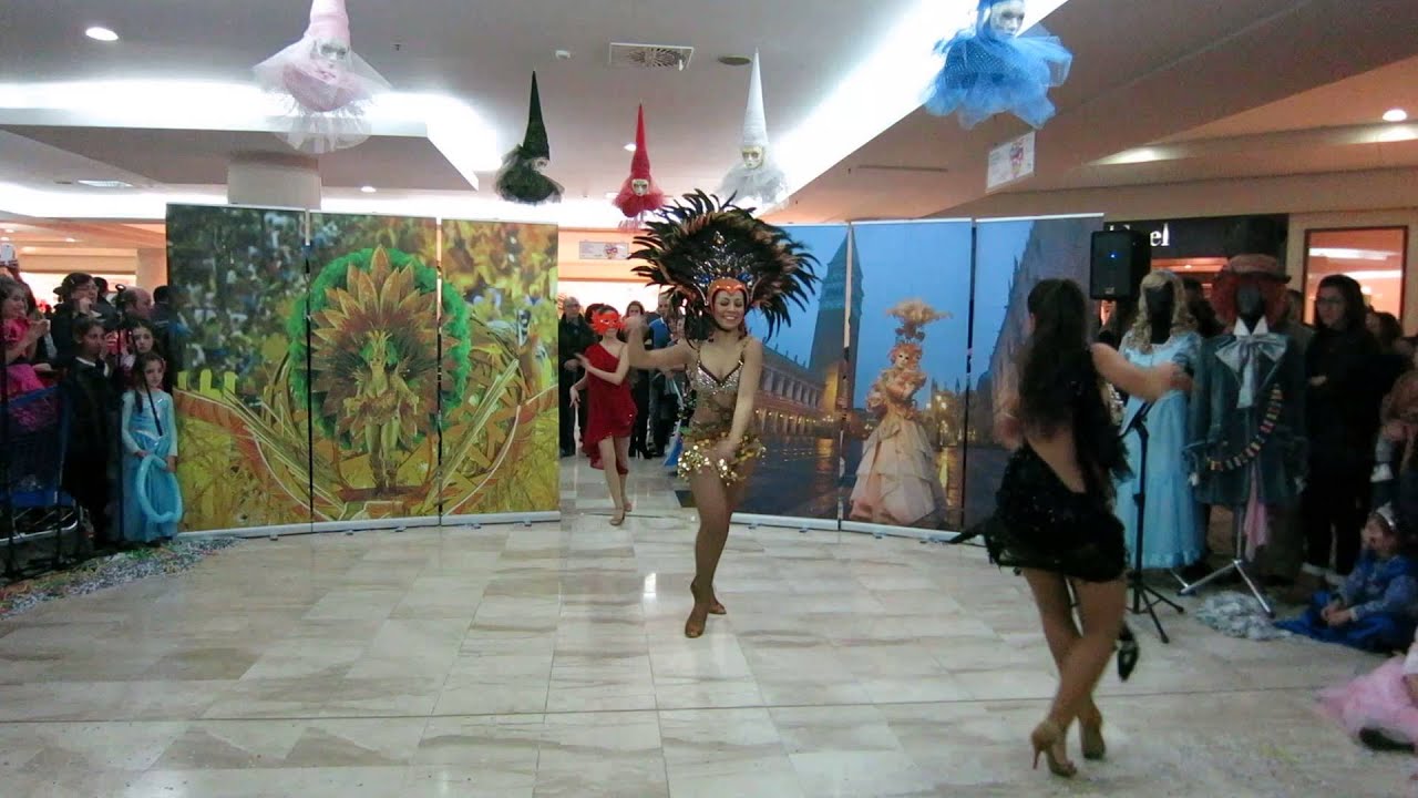Carnival Chic - Domenica 15 febbraio - YouTube