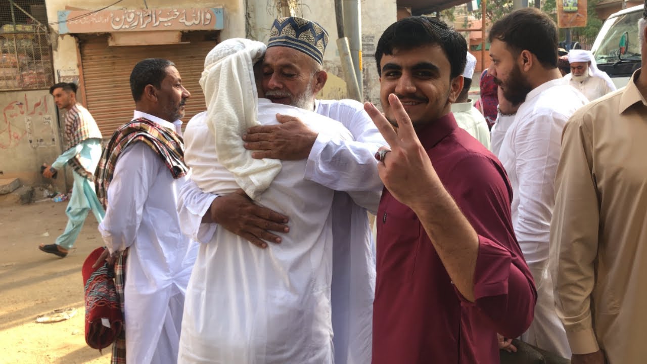 Eid mubarak ️ ️// Eid 1st day vlog // Aiwaz kulachi vlogs //. - YouTube