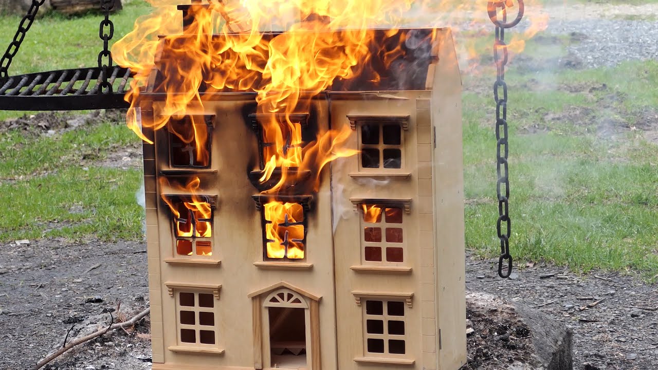 Burning wooden mini house - YouTube