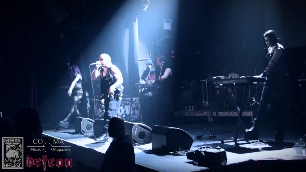 FGFC820 - "Doctrine" (Live in NYC) - COMA Music Magazine - YouTube