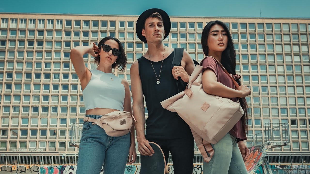 Johnny Urban - Rucksäcke, Bauchtaschen & Weekender! - YouTube