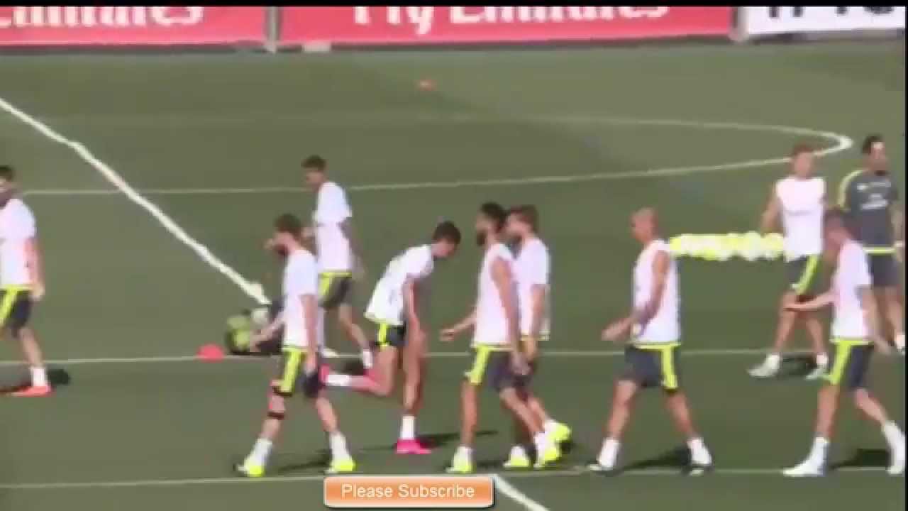 Cristiano Ronaldo Amazing Sprint at Real Madrid training 08/2015 - YouTube