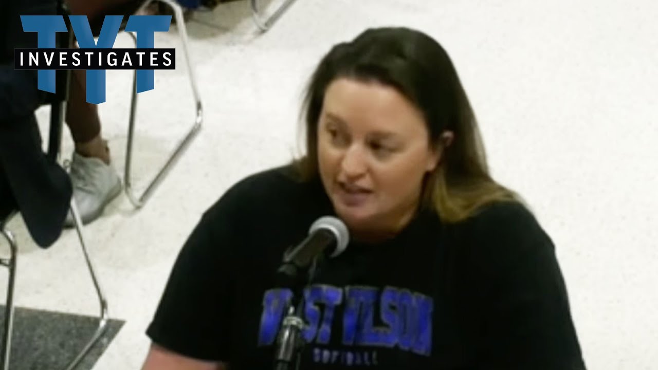 Teacher Resigns In POWERFUL Speech - YouTube