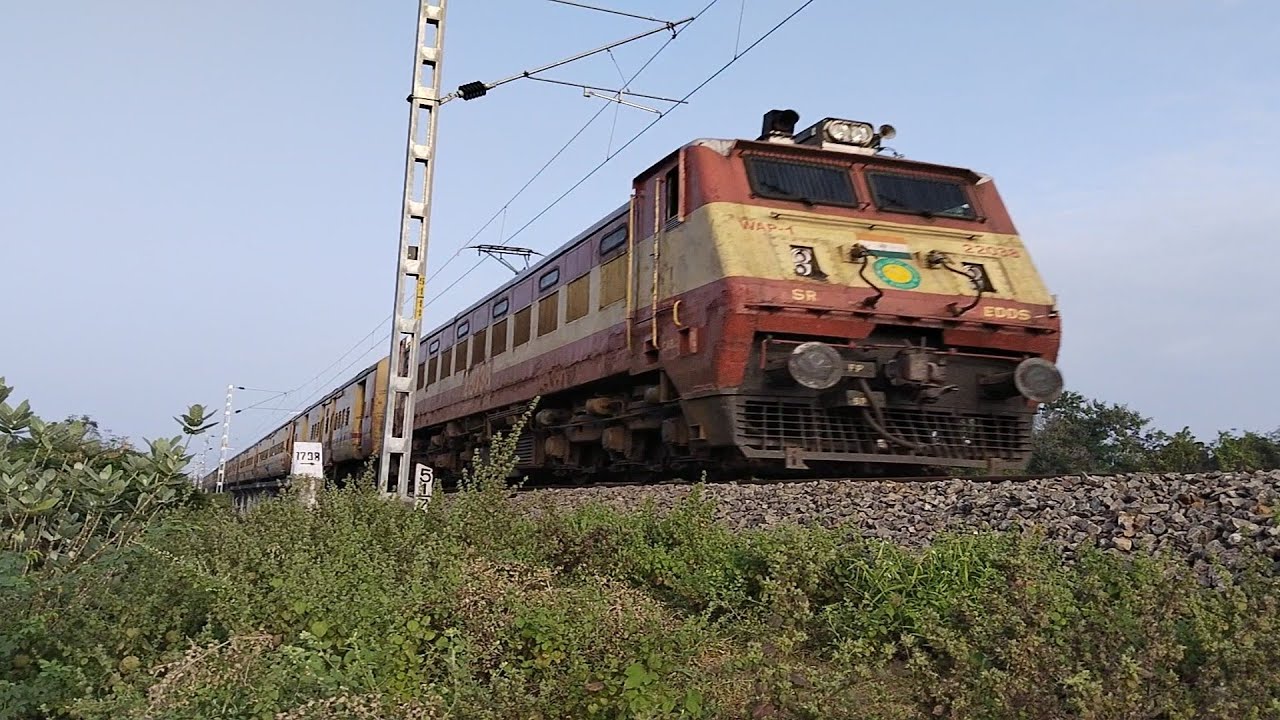Tirunelveli to sengottai Express train electric loco wap1 high speed ...