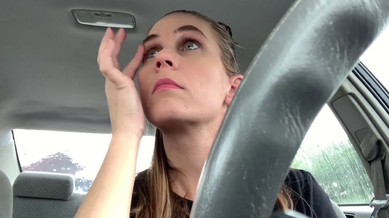 Touching up my makeup - YouTube