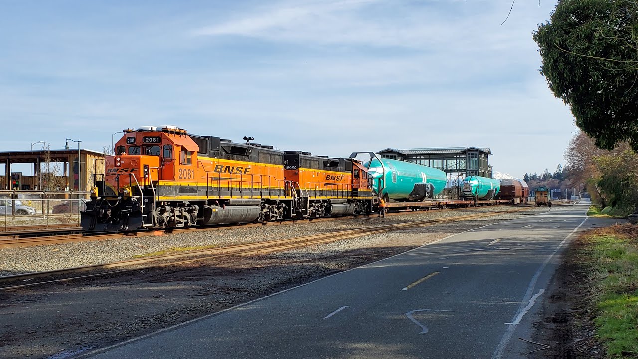 BNSF's "Boeing Hill Job" Makes History! - YouTube