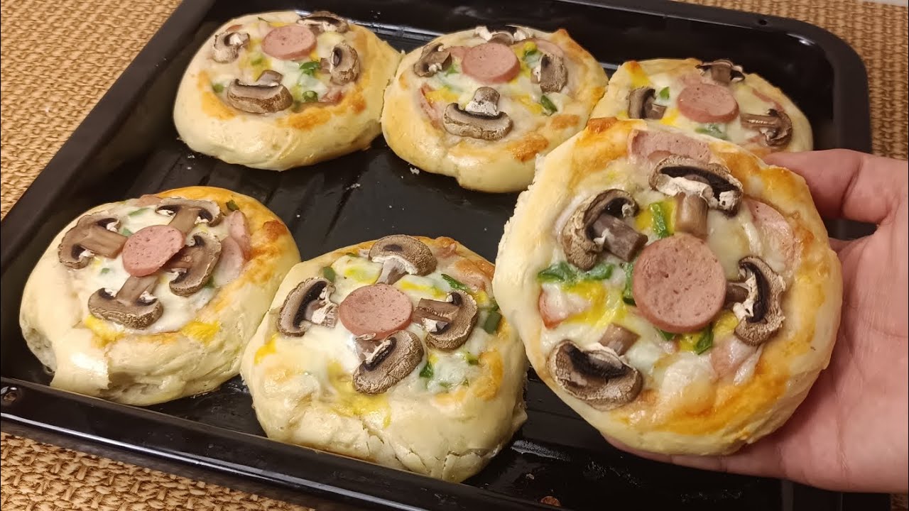 Without kneading! How to make homemade mini pizza! I make it at home ...