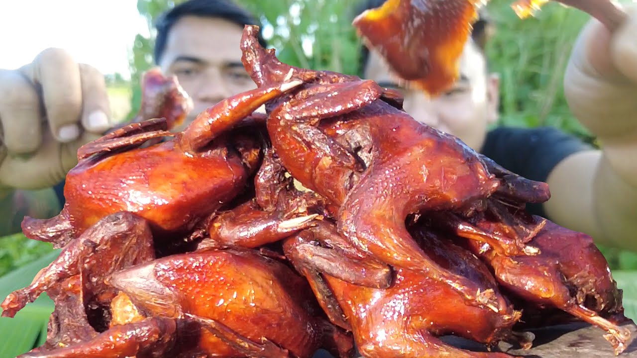 OUTDOOR COOKING | CRISPY PUGO - YouTube