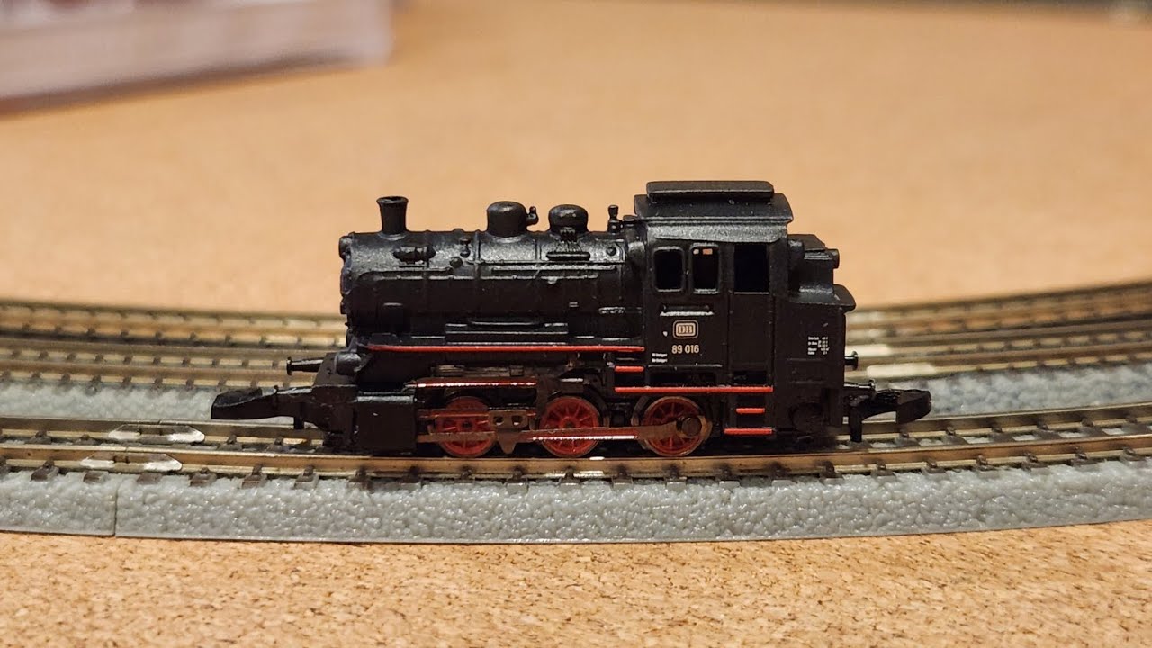 Marklin 81701 0-6-0 Steam Tank Locomotive Test Run at z.scale.hobo 12. ...