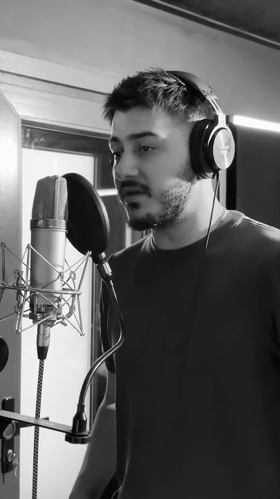 Semicenk ingilizce şarkı söylüyor - YouTube