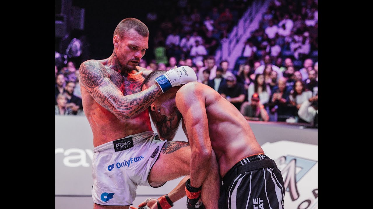 KARATE vs THAI BOXING | DANIEL vs FARRELL | Karate Combat 45 - YouTube