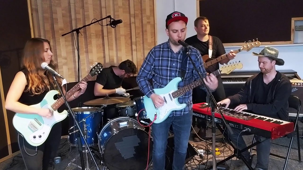 Togetheralone (The Still Sessions) - Lucas MacKenzie - YouTube