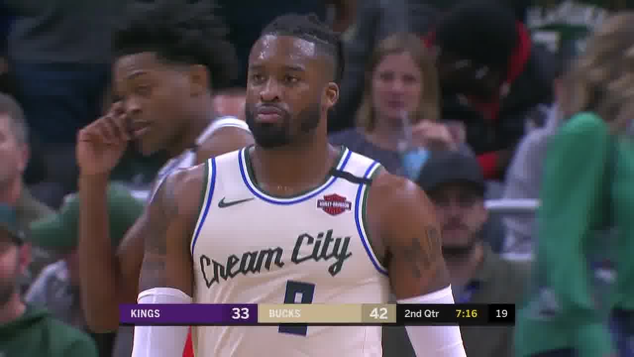 Wesley Matthews Full Play vs Sacramento Kings | 02/10/20 | Smart ...