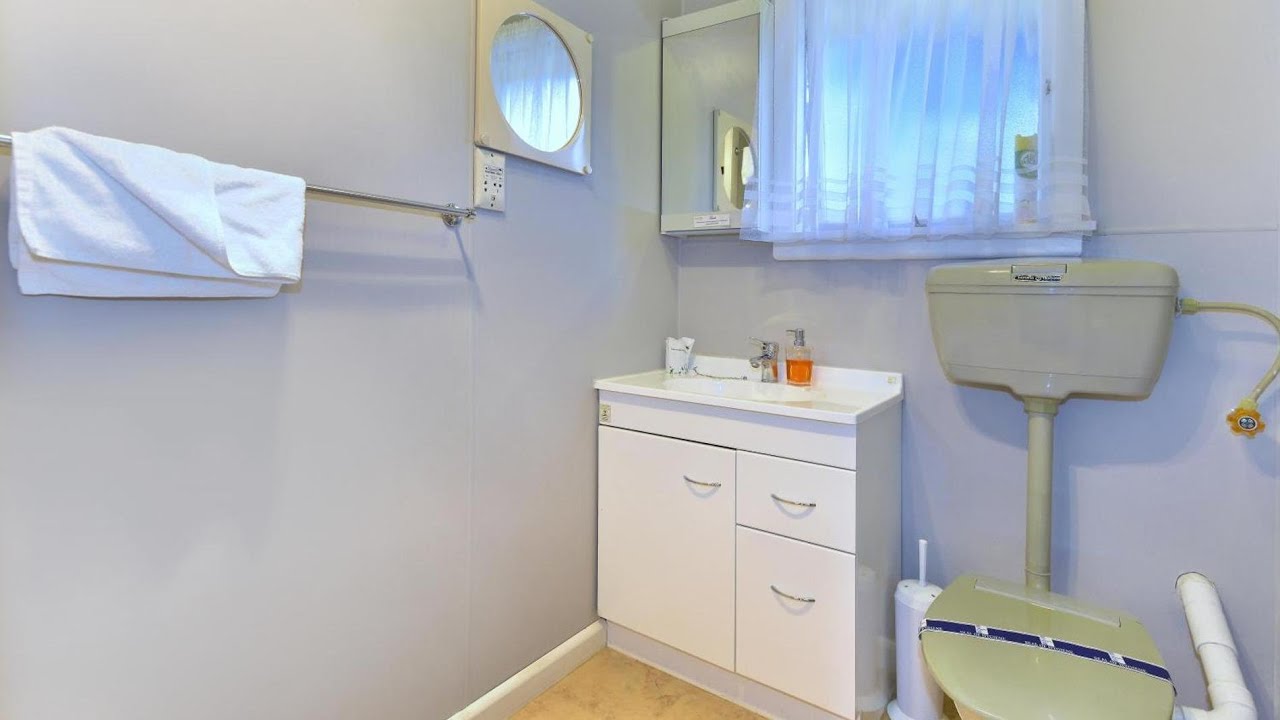 Classique Lodge Motel, Christchurch, New Zealand - YouTube
