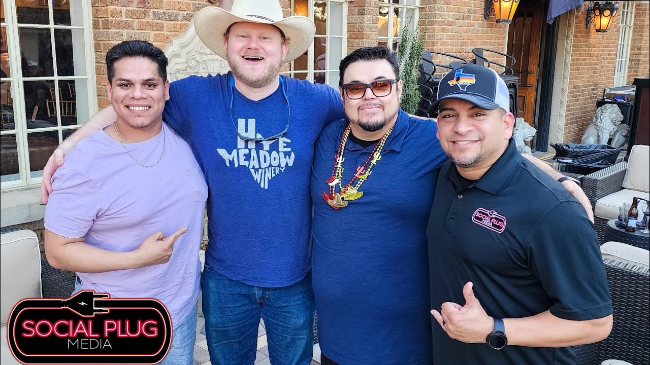 👻 At the haunted Faust Hotel in New Braunfels TX for an interview with ...