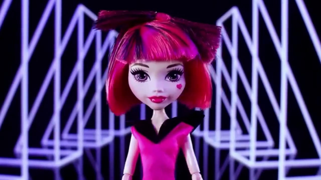 "Gaga for Ghouls" Official Music Video/// Monster High - YouTube