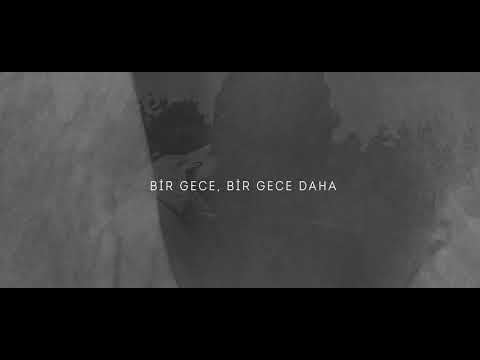 İzade - Belirsizlikten İyidir Vedalaşmalar (Official Lyric Video)