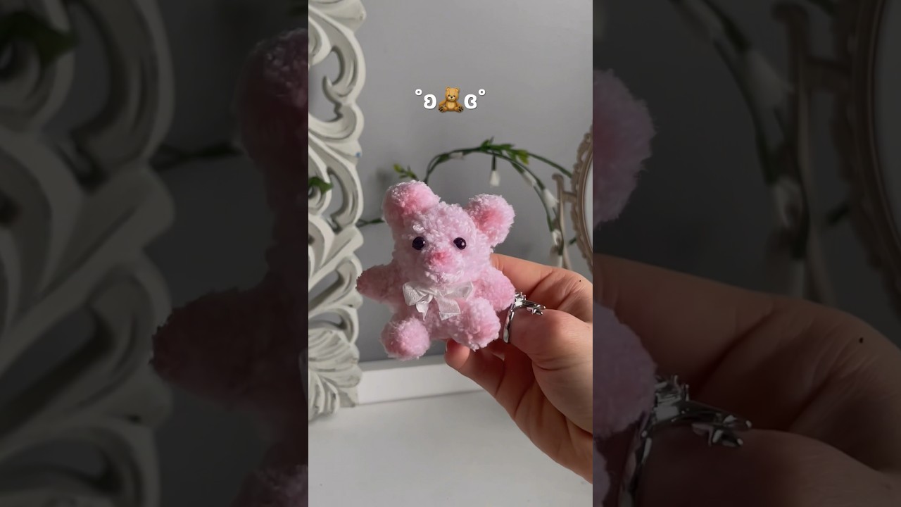 How to make a bear out of POM POMS 😭🧸💓 #diy - YouTube
