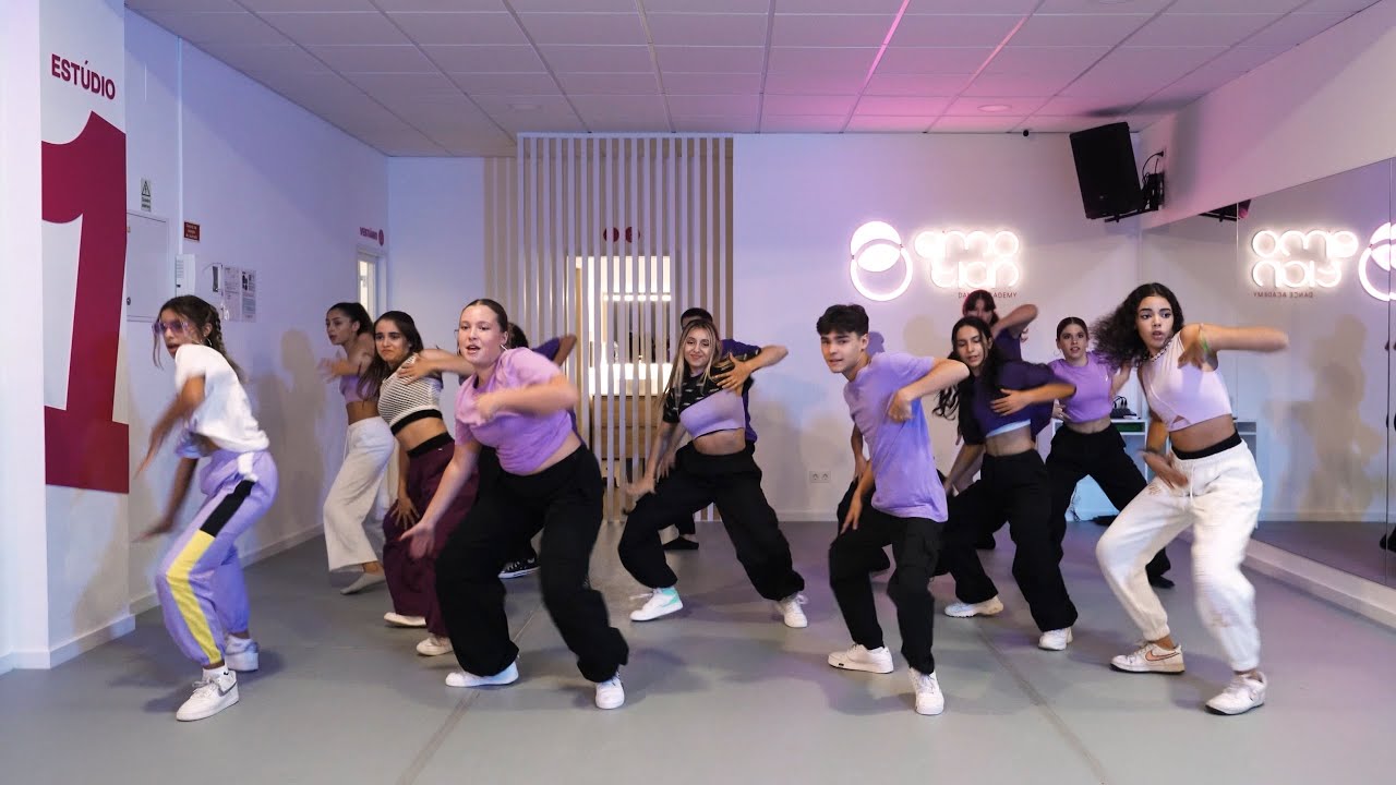 Emotion Dance Academy - Hip-Hop Intermédio - UH LA LA LA (2023) - YouTube