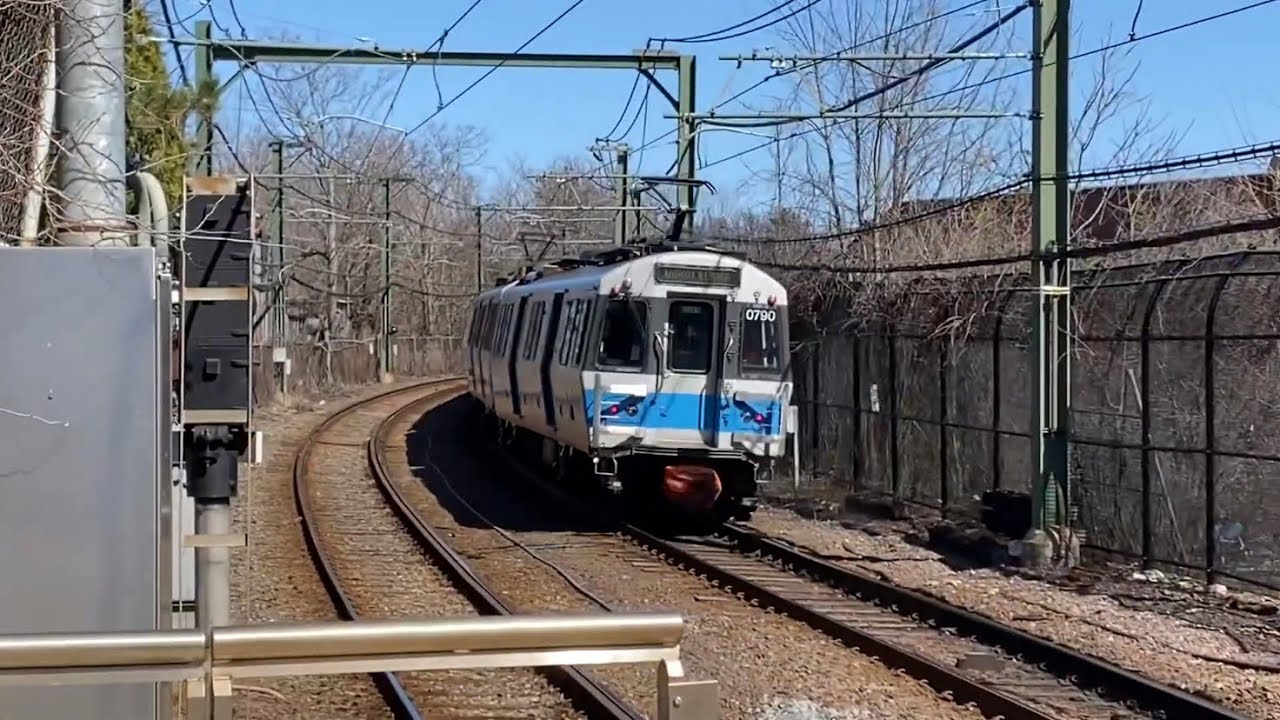 MBTA Blue Line Trains at Wood Island | 4/2/2022 - YouTube