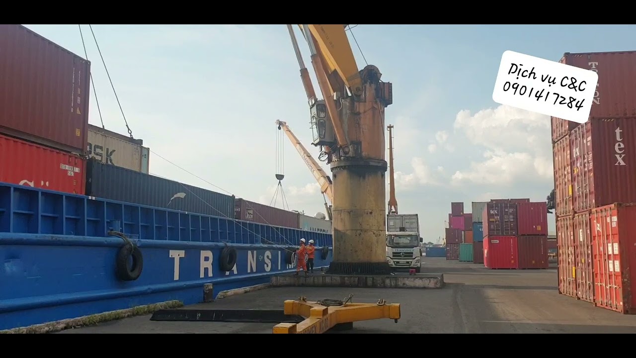 Xếp dỡ container tại cảng Transimex - YouTube