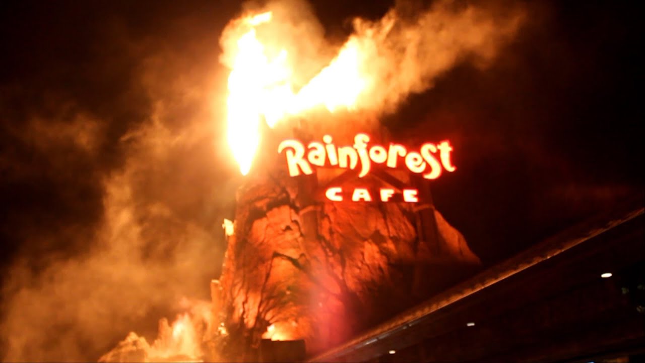 Rainforest Cafe New Volcano Erupting with Fire and Lava at Downtown ...