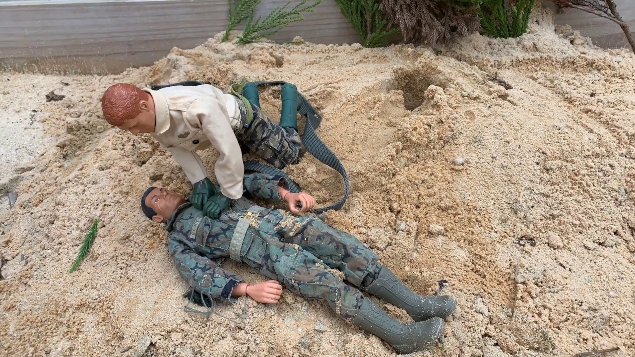 GISH2019 Item #74 How to survive quicksand + CPR - YouTube