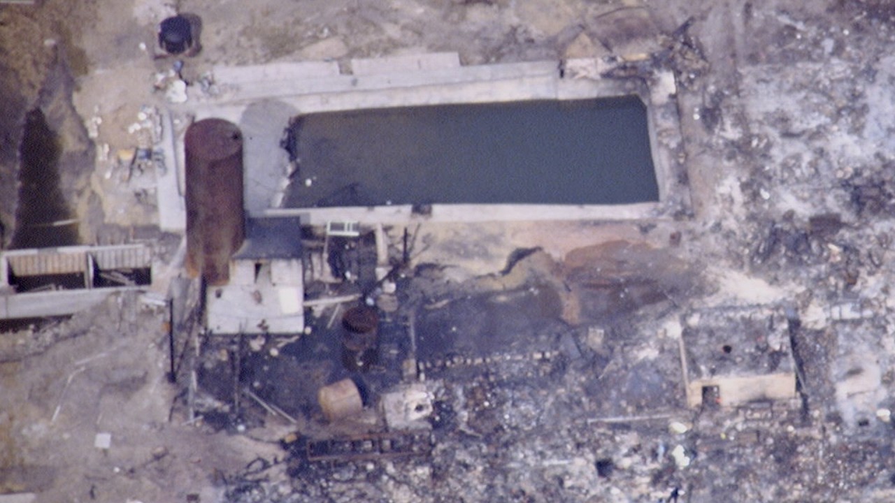 What Happened To The Bodies From The Waco Siege Is Horrifying - YouTube