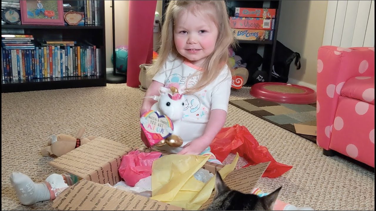 AMC Princess Ana OPENS a package from Kim P. - YouTube