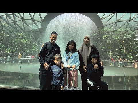 Transit singapore 6 jam, ke jewel changi airport - YouTube